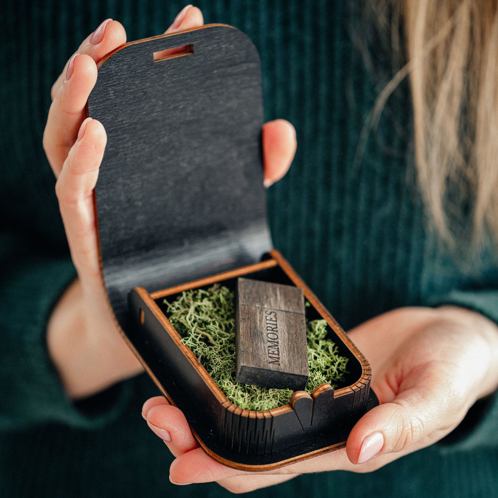 Elegant Wedding USB Box with Optional Personalized Wooden Flash Drive ...