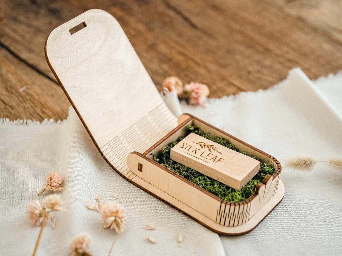 Personalized Wooden USB Box with Optional USB 3.0 Flash Drive