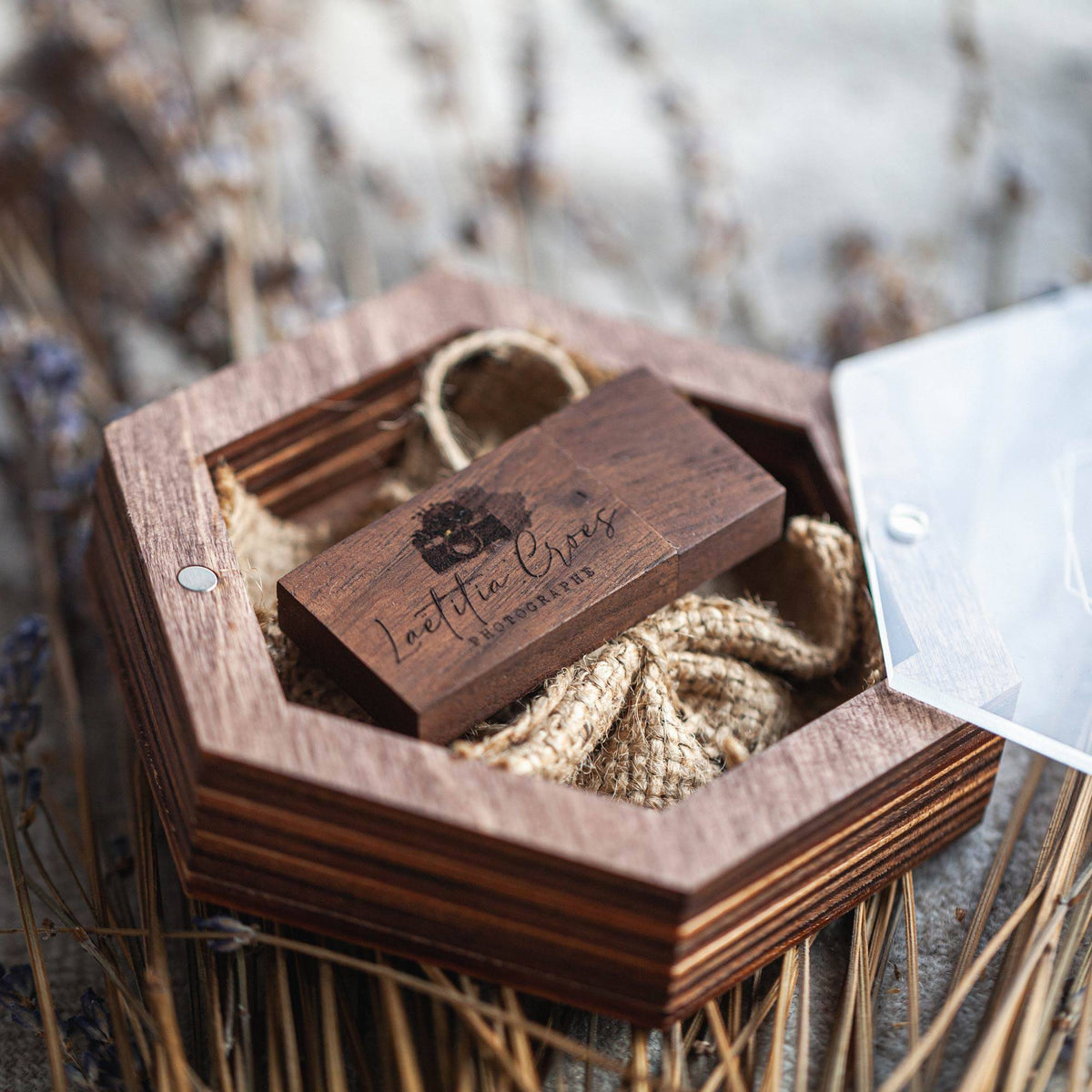 Wedding USB Box and Flash Drive 3.0 (option) with Personalized Acrylic