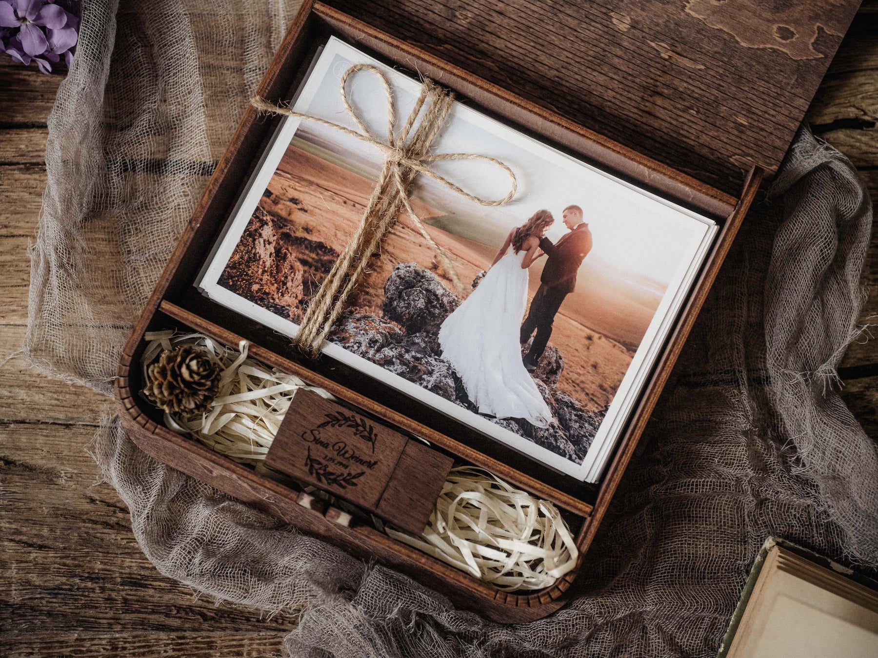 Vintage Wooden Photo Box with USB for 4x6, 5x7 & 6x8 Prints